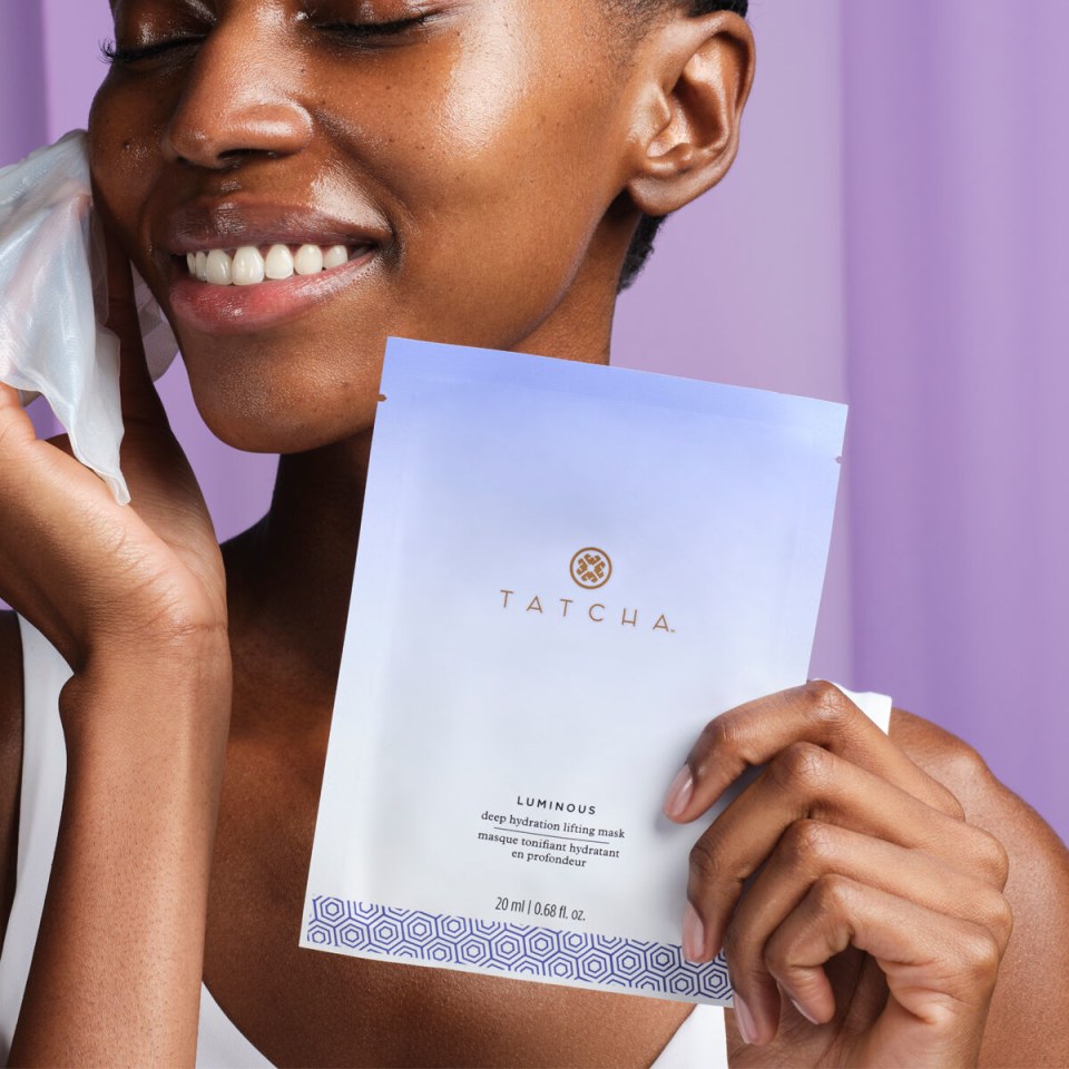 Paper sheet mask store