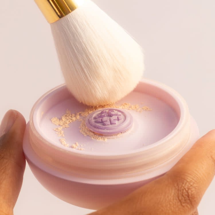 The Silk Powder - Protective Setting Powder | Tatcha